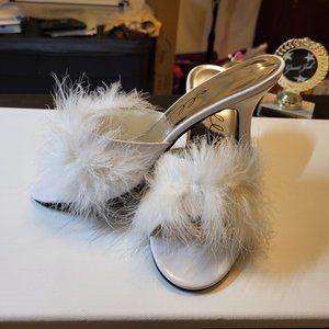 Ellie Shoes | Shoes | Ellie White Marabou Pumps Size 1 | Poshmark